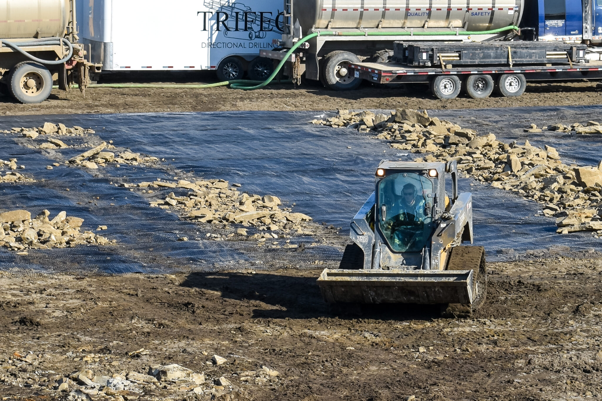 Construction - Swamp Donkey Oilfield Services